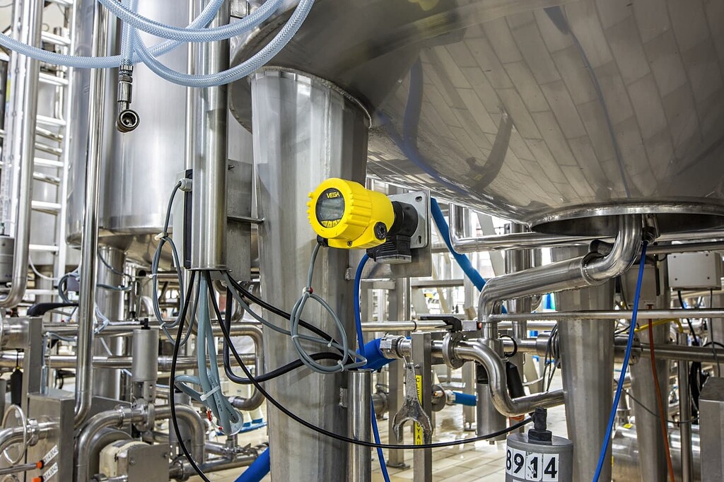 How will a differential pressure transmitter work as a level ...